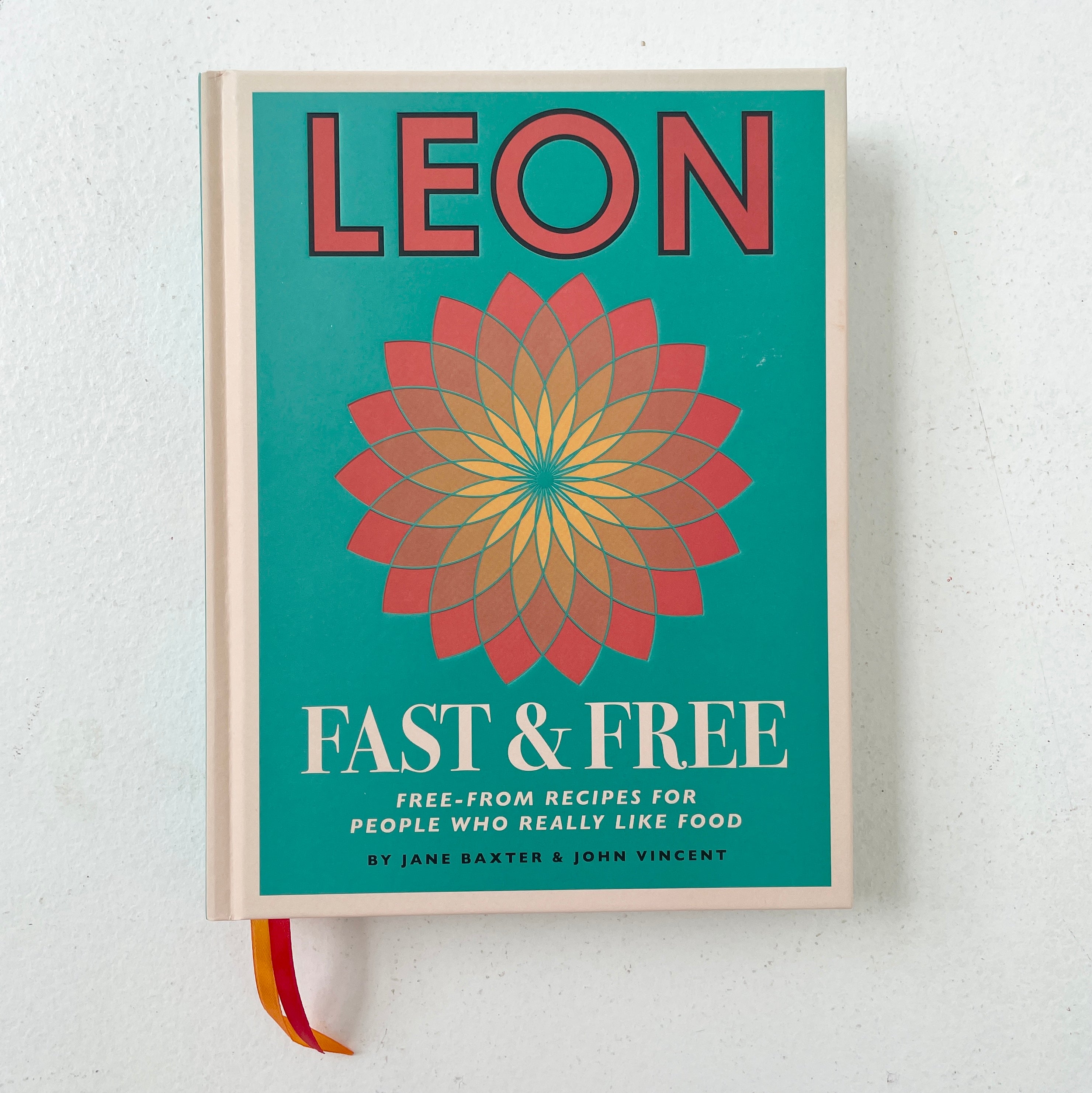 LEON: LEON FAST & FREE – Common Circus