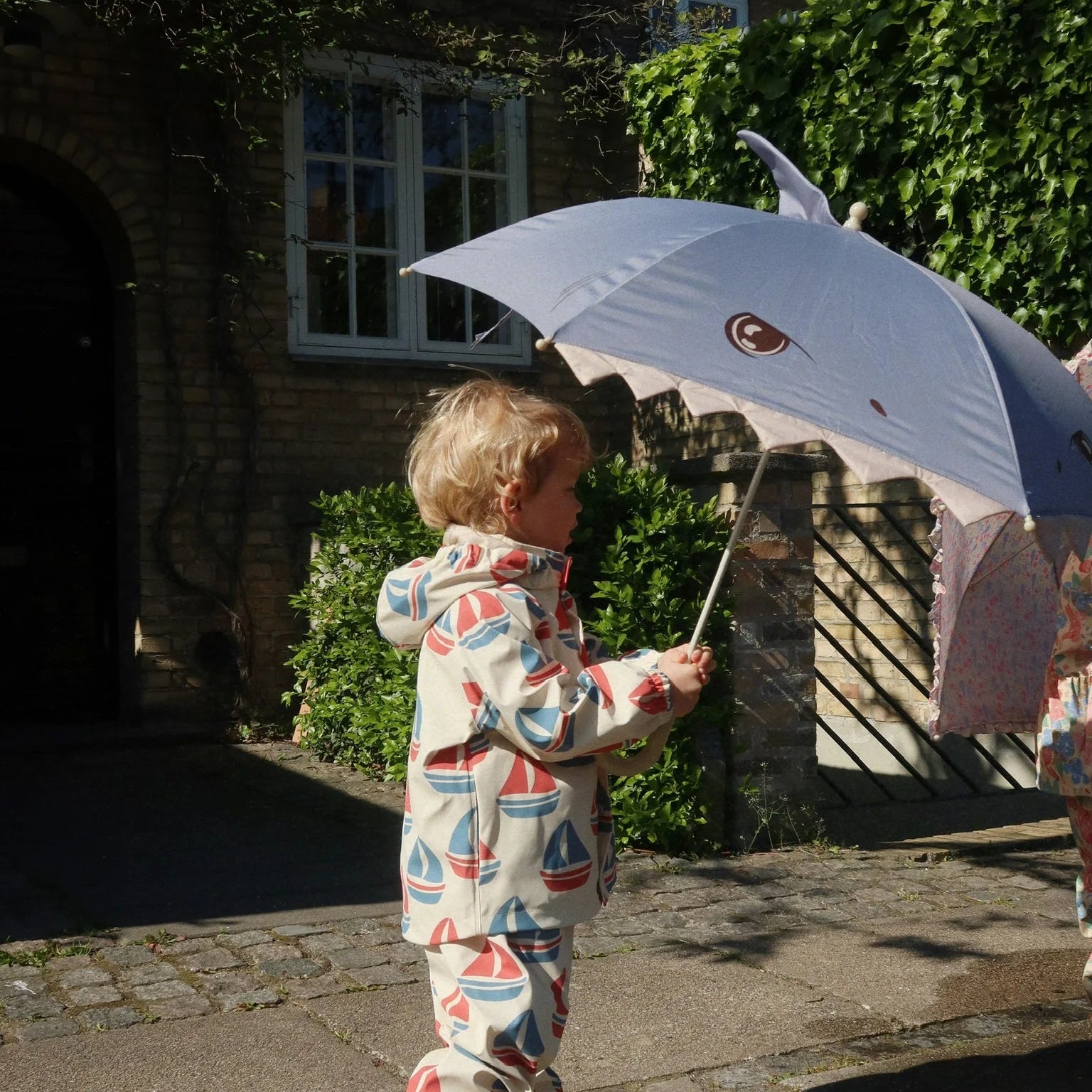 KONGES SLOJD SHARK UMBRELLA – Common Circus