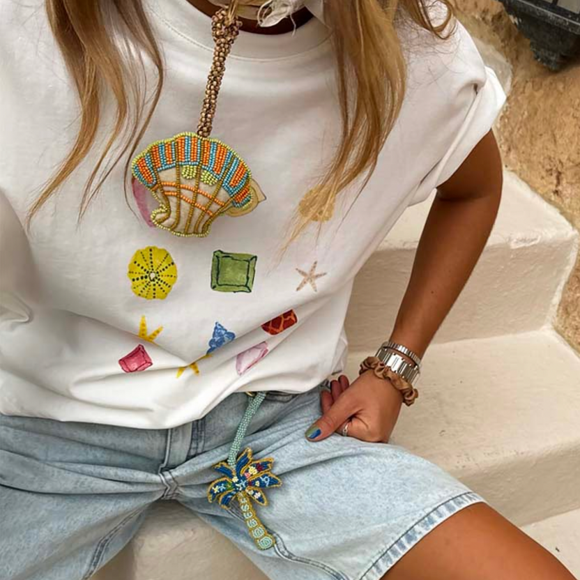 NEVER FULLY DRESSED – Common Circus